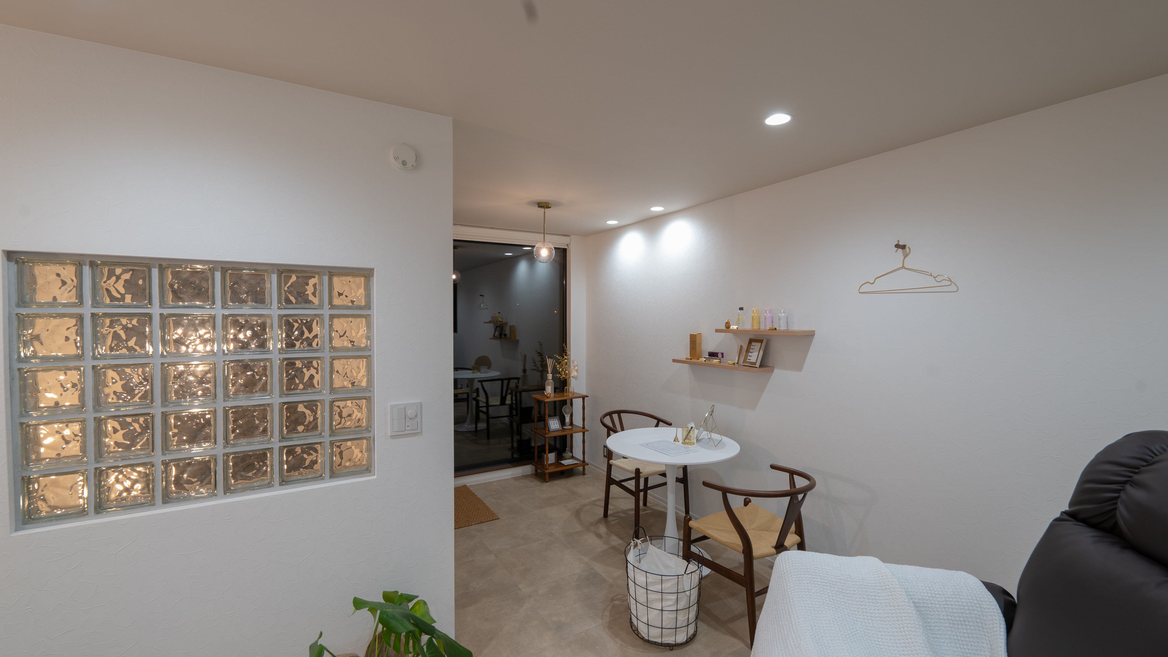 milli hair ＆ eyelash (ミリ） | 尚建工務店